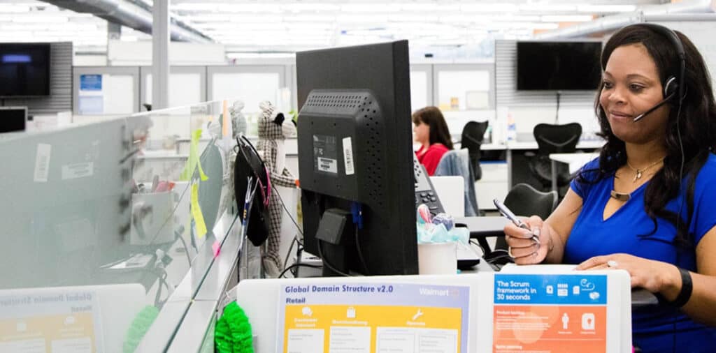 What Time Does Walmart Service Desk Close? Customer Service Hour 2024